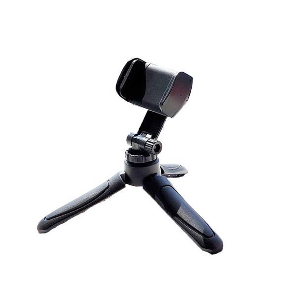 アングル、自由自在！●スマホを置いて快適テレワーク！スティック状に折りたため収納や持ち運びに便利なスマホ三脚スタンドです。●アングル自由に！360度回転・180度の角度調整が可能です。●滑り止め付き三脚スタンドだから安定感バツグンです。●リ...
