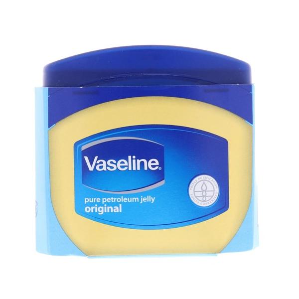 1870年にアメリカで誕生して以来、世界90カ国以上で展開しているスキンケアブランド。ヴァセリンブランドの基幹商品であるピュアスキンジェリーは、ほぼピュアなワセリン、防腐剤無添加・無着色・無香料。ナチュラル処方の保湿オイルとして、広く親しま...