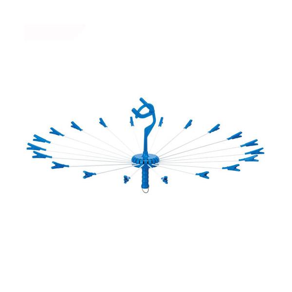 風で回転するから、よく乾く！●丈夫なワイヤーアームのパラソルハンガーです。●吊り手が短いので、洗濯物が下につきにくく、低い竿にも干せます。●先端のピンチには、バネが入っており、風で洗濯物が飛ばされない様しっかりはさみます。●握りが付いていま...