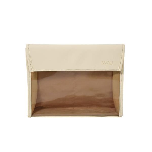 「W/U」シリーズ、A5ポーチ。■ W/U(watashi no sobani)シリーズ、A5ポーチ。大きな窓で中が見やすいPU製A5ポーチ。■ inner pocket/荷物が整理しやすいインナーポケット。■ magnet hook/開け...