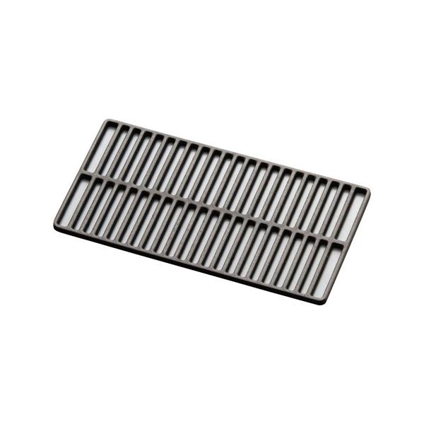 炭火の火力にも耐えられ、熱伝導も良く、美味しく仕上げられます。肉や魚に美味しそうな焦げ目をつけれます。隙間間隔：7mm 厚さ：7mm間口×奥行(mm)：300×150