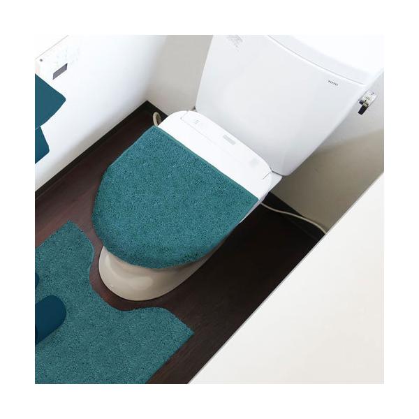 洗浄暖房用もU/O型にも対応の兼用タイプのフタカバーを採用。洗濯機で丸洗いOK！吸着タイプで取り付け簡単。【仕様】商品サイズ(cm)：41×44×2商品重量(g)：200原産国：中国【お洗濯について】洗濯機で丸洗いOK！洗濯ネット使用。(ド...