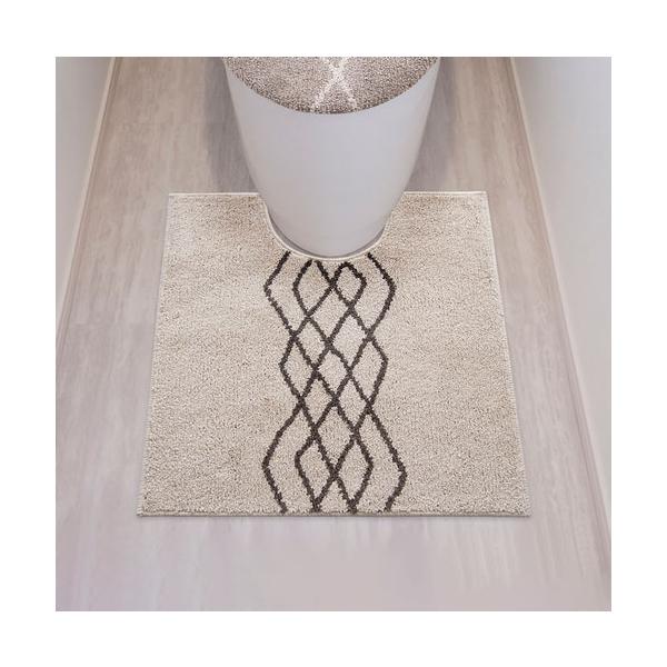 ●シンプルでナチュラルな雰囲気で木目調のインテリア・空間などと相性の良いデザインです。パイルはポリエステル製でお手入れがしやすいシリーズになっています。●ふわふわとした肌触りとしっかりしたボリュームのあるパイルが特長。●丸と四角、2種類から...