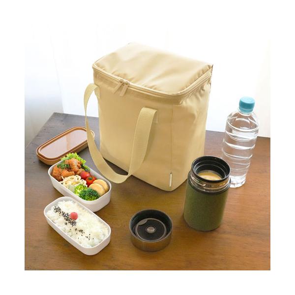 ●拭くだけでお手入れ簡単●保冷・保温機能付き●開口部が大きく出し入れしやすい■素材表生地/PVCターポリン中材/発泡ポリエチレン中生地/PEVAおかとー / OKATO