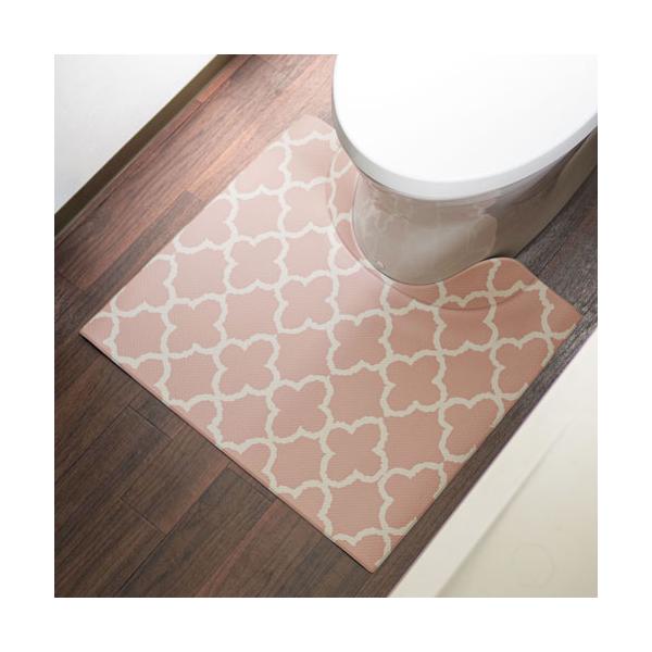 ●汚れた時はサッと拭くだけ簡単お手入れ♪●マットに付いている折り目によりスキマにぴったりフィットするので、尿ハネや汚れをしっかりガード！●抗菌防臭機能付きなので毎日清潔にお使い頂けます。■素材塩化ビニル樹脂■サイズ55X60cmおかとー /...