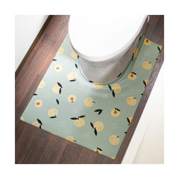 ●汚れた時はサッと拭くだけ簡単お手入れ♪●マットに付いている折り目によりスキマにぴったりフィットするので、尿ハネや汚れをしっかりガード！●抗菌防臭機能付きなので毎日清潔にお使い頂けます。■素材塩化ビニル樹脂■サイズ80X60cmおかとー /...