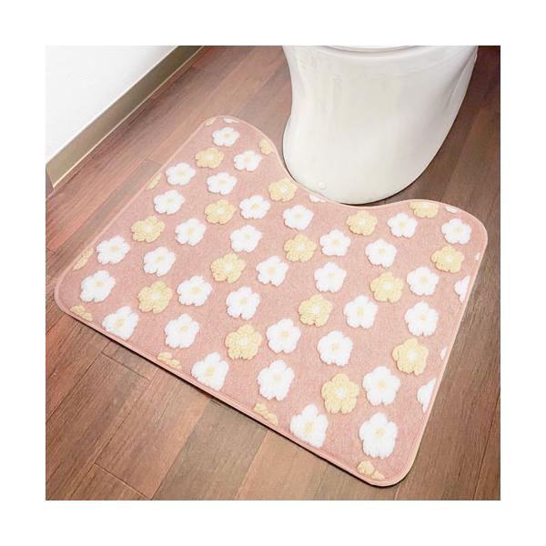 ■ふんわり柔らかな肌触りの可愛いトイレタリー。■ぽこぽこと飛び出た柄がユニークでとっても可愛い。■裏面すべり止め付きでズレにくく安心。【仕様】サイズ：約(縦)50×(横)60cm材質：表生地：ポリエステル100％、中材：ポリウレタンフォーム...