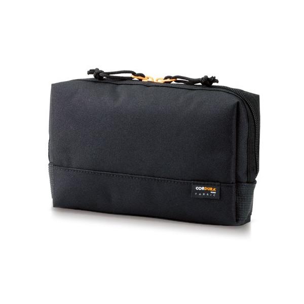 摩耗、引き裂き、すり切れに強いCORDURA(R)1000Dナイロンを採用。ACアダプタやマウスなどの大きいガジェットも収納でき、高い質感と耐久性を兼ね備えたCORDURA(R)ガジェットポーチ。■ CORDURA(R)1000Dナイロンを...