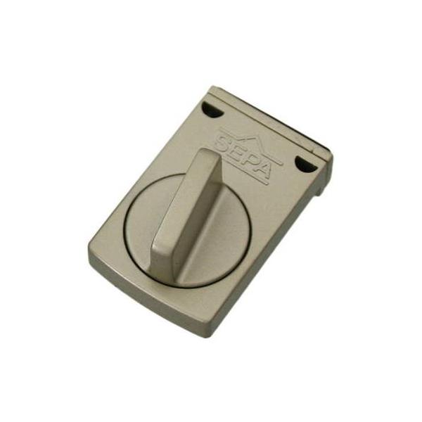 簡単に取付けできて、防犯効果を向上できる窓サッシ用補助錠のスタンダードアイテムです。サッシ・窓・玄関防犯・補助錠・防犯用品シリーズ腰高窓・小窓に適した防犯用補助錠。ツマミを回すだけで、簡単に窓サッシをロックできます。上枠に取付けるため、外か...