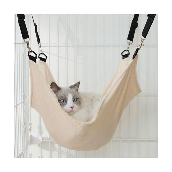 オールシーズン使用できるリバーシブルタイプのハンモックです。さらさらなキャンバス風生地、ふわふわであたたかいボア生地のリバーシブルです。季節に合わせて使い分けできます。フックが取り外し可能で、ハンモック以外にもマットやブランケットとしても使...