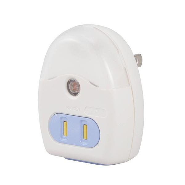 【 特 長 】■ コンセントに差込むだけで簡単に設置できます。■ 廊下や階段、寝室などの補助灯として最適です。■ 暗くなると自動で点灯、明るくなると自動で消灯する光センサーで手間いらず！■ コンセントが2個付いているので、コンセントが少ない...