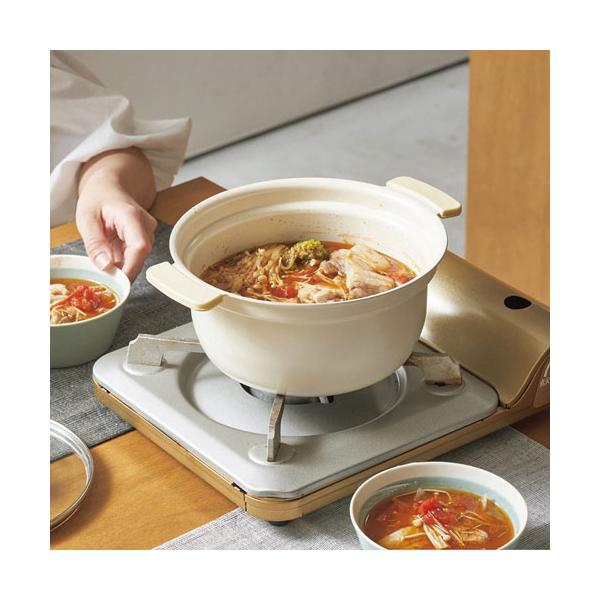 ■商品サイズ260×210×126mm(満水：2.4L)■商品重量778g■材質表面加工/内面：セラミックコーティング、外面：焼付塗装材質/本体：アルミニウム合金、はり底：ステンレス鋼(クロム18％)(底の厚さ2.3mm)、取手カバー：シリ...