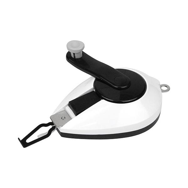 巻取スピード3倍速のチョークラインです。【用途】材料へのマーキング。【機能】巻取スピード3倍速で作業効率が良いです。衝撃、熱に強いアルミ合金製ボディです。鉄材などへ貼りつけ可能なマグネット付です。粉チョークで簡単に長い直線が引けます。【仕様...