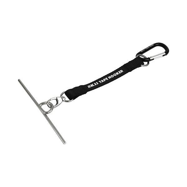 クラフトテープや養生テープの携帯に便利です。■クラフトテープ、養生テープなどの携帯。■ワイドタイプなので、クラフトテープ・養生テープなどの吊り下げが可能です。【仕様】サイズ：幅60×高さ260×奥行き10mm重量：45g色：ブラックベルト長...