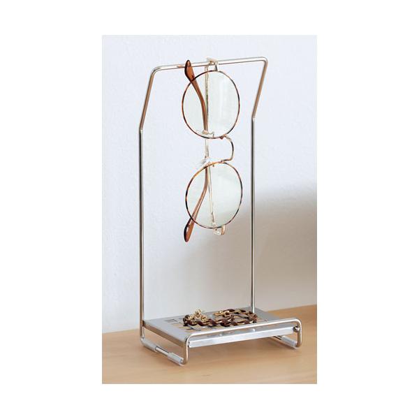 オールステンレス製でさびにくく衛生的！置き場に困るコンタクトケースとコンタクトを使用中は不要になるメガネを一緒におけるスタンド。コンタクトを置くスペースは、乾燥しやすいようにメッシュになっています。コンタクトを使用しない方は、アクセサリース...