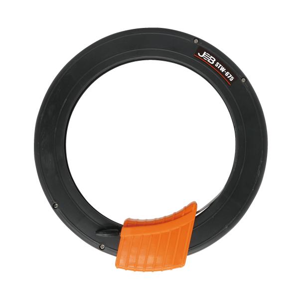 スムーズな繰り出し、直進性に優れたスチール呼び線●軽量・コンパクトで携帯に便利●横ブレしにくいフラット形状ロッド本体サイズ：幅13mm外径φ180mm長さ：7.5m質量：330g使用安全耐荷重：1.9kN (200kgf)素材：ロッド：鉄ケ...