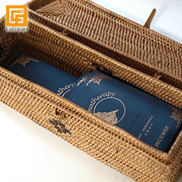 ■商品説明バリ島のアタのインセンスボックスです。フタが付いた収納ボックスになります。これまで、私も他のアタ製品で代用していたのですが、少し大きすぎたり、何かしっくりこなかったり。。。また引き出しにしまっていた時は、使いたいと思った時にどこに...