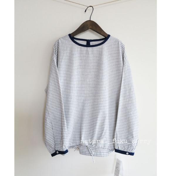 ■商品詳細■  Bliss bunch　綿麻　配色パイピング　プルオーバーです。  肌触りの良い綿麻素材使用で、季節を問わず快適な着用感が魅力です。配色パイピングとチェック柄が、シンプルながらもスタイリッシュな印象を与えます。裾紐付きのドロ...