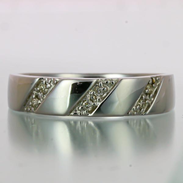 【素材】ココカルは本物の地金でお作りしています。・Pt900 プラチナ900【重量】平均重量約3.19g【石】天然ダイヤモンド0.04カラット【文字入れについて】文字入れは有料にて承ります。（備考欄にご記載下さい）※選択肢に無いサイズはご要...