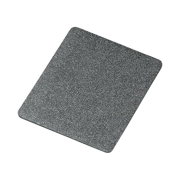 【仕様】マウスパッド表面に不規則な模様「ランダムドットパターン」を印刷することで、マウスが移動する際に、移動方向や距離を誤認識する問題を低減。底面は天然ゴム製で、机の上で適度なグリップを保ち、快適な作業性を実現。●色：ブラック●サイズ：幅１...