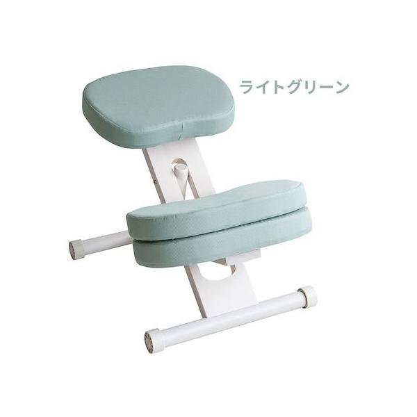 【仕様】●カラー：ホワイトライトグリーン　●商品サイズ：Ｗ４８．５×Ｄ６１〜６８×Ｈ４３〜６４　●製品重量：７ｋｇ　●主材質：張地／ポリエステル、合板、ウレタン、天然木（ラッカー塗装）　●備考：組立式（約２０分）、座面高さ調整可能、キャスタ...