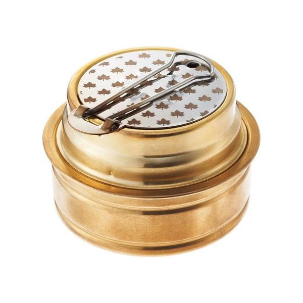 【商品説明】真鍮製のアルコールバーナーは、手のひらサイズなので持ち運びに便利です。　燃焼音が静かなので深夜でも使うことができ、２０ｍｌ程度の燃料で５００ｍｌの水が約８分３０秒で沸騰します。　手のひらサイズ。　使い込むほどに味が出る真鍮製。　...