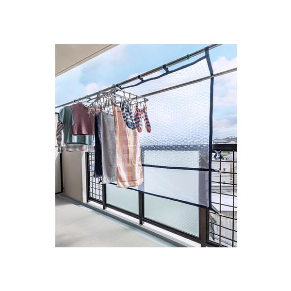 【商品説明】雨に強い防水シートです。ループ付きで取り付け、取り外しも簡単。下部は、メッシュになっており、風が通るように仕上げました。戸建て・集合住宅等のベランダで重宝します。クリア素材で日当たりを妨げにくく、室内が暗くなりにくい。使わない時...