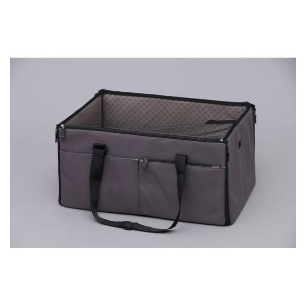 【商品説明】付属のショルダーベルトと車のシートベルトでしっかり固定できます。また、２本の飛び出し防止ベルトも付いており安心してドライブを楽しめます。使わない時はコンパクトに折りたためます。【仕様】●商品サイズ：約幅６３０×奥行４３０×高さ３...