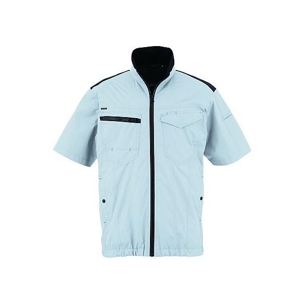 【商品説明】冷蔵服２０２６用のウェア（半袖ジャケットタイプ）。裏チタン加工とＵＶカット素材を使用し、衣服内の温度上昇を防ぎます。【仕様】●素材：ウェア／高密度タフタ・裏チタン加工●混率：ポリエステル１００％●保冷剤ポケット●バッテリーポケッ...