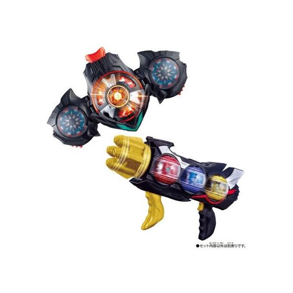 【商品説明】デュアルメアカプセムをトリプルゼッツァーにセットすることで最強必殺技が発動！【仕様】●対象年齢：３歳以上●電池：ボタン電池ＬＲ４４×６個（付属／テスト・お試し用電池）●セット内容：トリプルゼッツァー×１・デュアルメアカプセム×１...