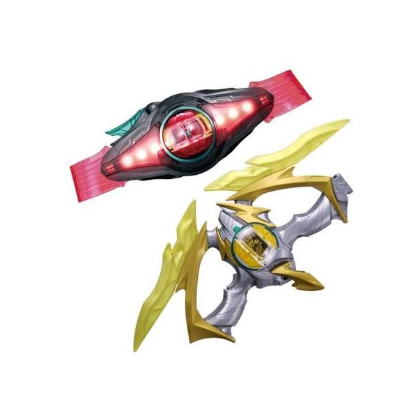 【商品説明】「変身ベルト　ＤＸゼッツドライバー」と「ＤＸイナズマブラスター」のセット商品が登場！　仮面ライダーゼッツ　フィジカムインパクト／イナズマプラズマへのなりきり遊びが楽しめるスペシャルセットです。【仕様】（Ｃ）２０２５　石森プロ・テ...