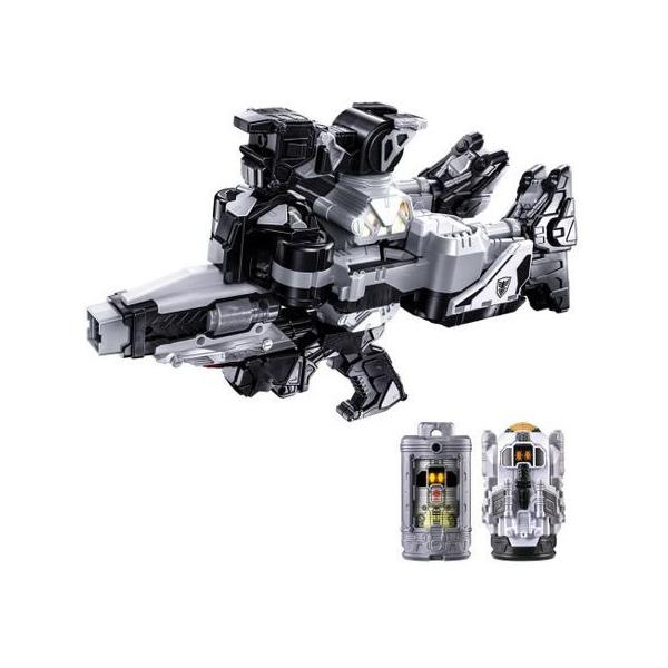 【商品説明】変身武器モード、スペースシップモード、そしてロボモードと、３モードで遊ぶことができる『超宇宙刑事ギャバン　インフィニティ』のメインアイテムです。付属や別売りの電池型アイテム「エモルギア」をセットすることで様々な音声・発光が発動。...