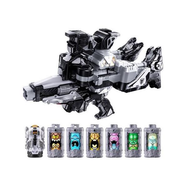 【商品説明】『超宇宙刑事ギャバン　インフィニティ』のメインアイテム「ギャバリオントリガー」と、電池型アイテム「エモルギア」が７種類付属したセット品です。通常ＤＸ版のセット内容に加え、ギャバン・ブシドー、ギャバン・ルミナスが変身時に使用するヒ...