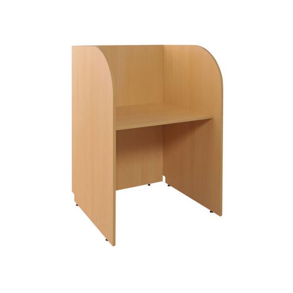 【商品説明】天板上部のアール加工等、使用者の安全性にも配慮したデザイン設計がなされている点も魅力の一つです。コードホールが付いているので、机の上もすっきりします。脚部のアジャスターを調整することで、ぐらつきを防止します。連結用ブースを連結し...