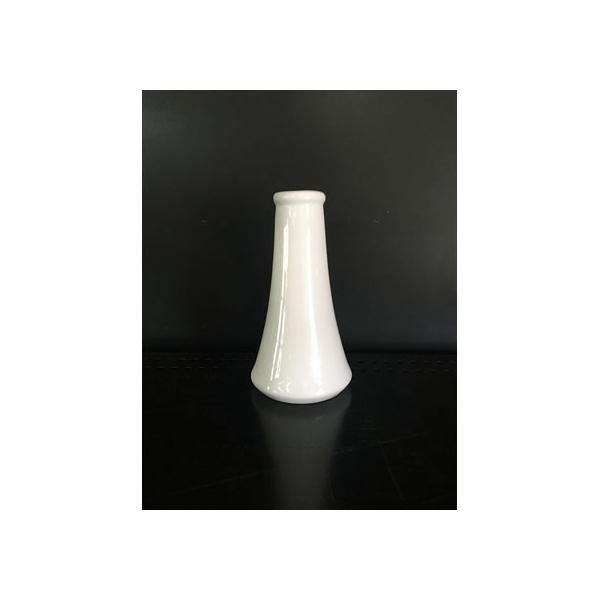 【仕様】寸　法　１６（高）−８．２φ（巾）センチ内容量：１個材質：陶器陶器を製作する過程で材料を型に流し込んでから焼き上げるのですが、この型の使用状況や焼き加減、材料の性質などによって仕上がりのサイズが多少違ってきます。陶器は性質上、製造過...