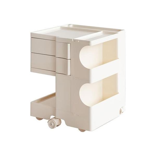 【商品説明】１８０度回転するスライドトレイやポケット収納など、４種類の収納スペースがあり、リビングや寝室、デスクなど色々なシーンでマルチにお使いいただけます。　ベビー用品の収納にもオススメ。　５輪キャスターでラクラク移動できます。【仕様】●...