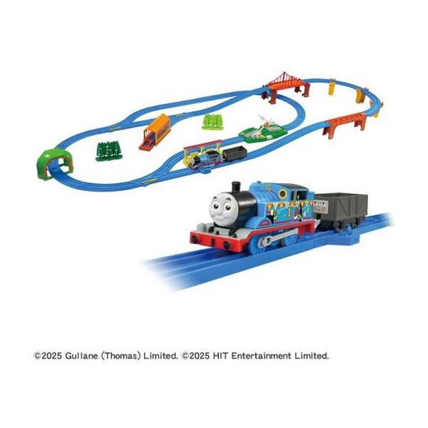 【仕様】●対象年齢：３歳以上　●使用電池：単３×１本（別売）　●パッケージサイズ：４４０ｍｍ（幅）３１０ｍｍ（高さ）９０ｍｍ（奥行）　●同梱内容：トーマス（動力車）×１、いたずら貨車×１、トーマスの駅×１、トンネル×１、トーマスの踏切×１、...