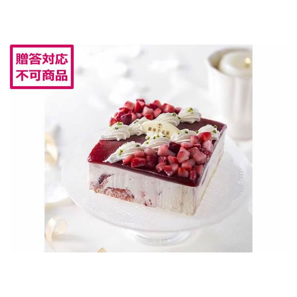 【商品説明】濃厚なバニラアイスに、甘酸っぱいストロベリーソースをミックス。底に敷きつけたキャラメルクランチのサクサク食感がアクセントです。いちごたっぷりで、見た目にも華やかです。【仕様】●内容量：１１０ｍｍ四方　●８大アレルゲン卵、乳、小麦...