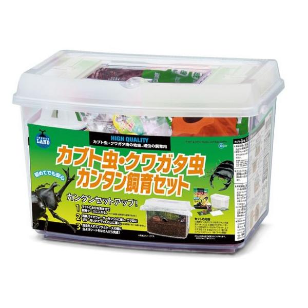 【商品説明】カブト虫・クワガタ虫の飼育ができる便利なセットです。【仕様】●材質：プラケース（ＰＰ・ＰＳ）・マット（広葉樹）・エサ入れ（ＰＰ）・消臭バイオウォーター（砂糖・塩化マグネシウム・塩化カリウム・クロレラ・香料・トレハロース・着色料・...