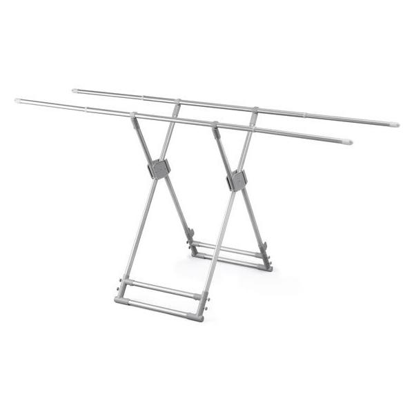 【商品説明】使用しないときは、折りたたんでコンパクトに収納できます。横からスライドしてふとんをかけられるので、簡単に干せます。また掛けやすいように、干すものに合わせて形を変えることができます。先端のパーツを回して竿の向きを変えます。工具不要...