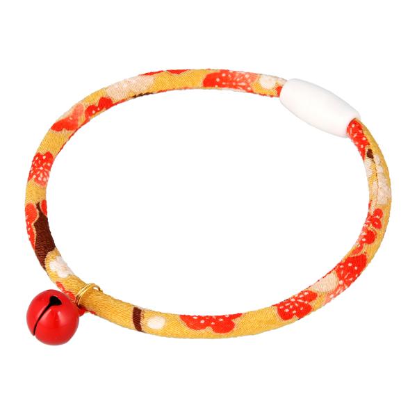 猫 首輪 ちりめん首輪 猫用首輪 和柄 おしゃれ 安全 鈴 付き 日本製 （紅梅・からし）商品詳細・重さ：約3g〜４gと、着けていることに気が付かない猫ちゃんがいるほどの軽さです。・サイズ ：長さ約10cm~30cmまで対応。猫ちゃんのサイ...