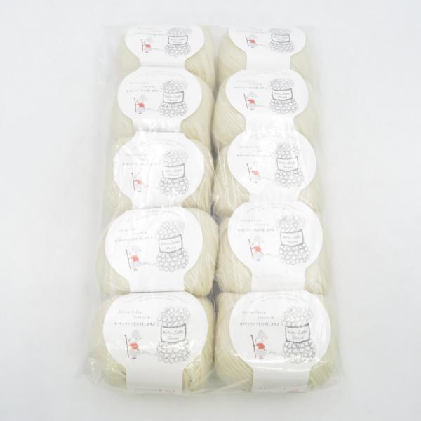 ■商品コードec16423■商品情報アイテム: 毛糸カラー: 雪生産国: 日本製JAN: 4972959585814毛糸の太さ: 並太[ 保証期間 ] 初期不良（到着から1週間）のみ■商品詳細[ 全体 ]ココロードランク = S：未着用品・...