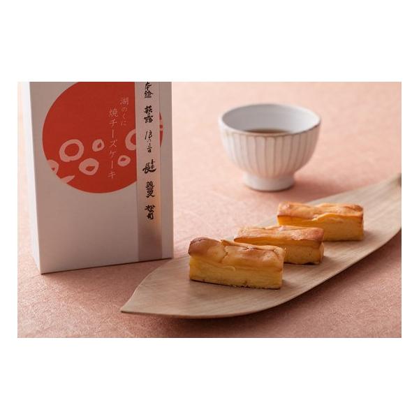 酒粕を贅沢に使うことで、ふっくらとした生地の食感と、なめらかな口どけの両方を実現した焼チーズケーキ。“生きた酵母”ともいわれる酒粕の風味がほのかに香る、優しい味わいです。お酒に弱い大人の方やお子様でも、気軽に楽しめる酒粕のお菓子です。冷蔵庫...