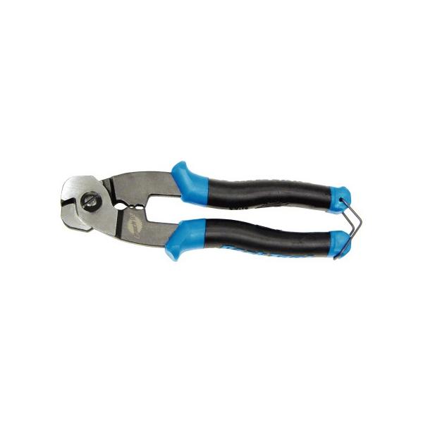 プロ用に開発されたワイヤーケーブルカッター。冷間鍛造に十分な熱処理を施した強じんな刃は、ほとんどの自転車用ワイヤーケーブルを確実にカットします。インナーキャップのカシメ加工も行え、二重成型グリップは滑りにくく安全な作業が可能です。JANCD...