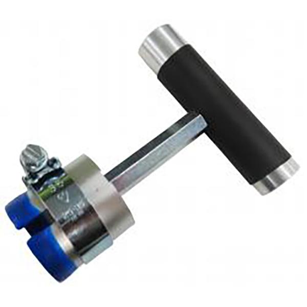 特殊化粧ナットを綺麗に外せる ※ノンスリップ加工※ロットにより先端部分の色が青もしくは緑のいずれかになります。（色の指定はできません）※沖縄・離島への配送は別途送料がかかります。JANCD：4580343104734この商品はメーカーよりお...