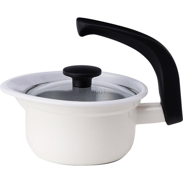 琺瑯の優しい素材感をまとった「え〜なポット」。ハンドルが上部にあるので、コンロで邪魔になりにくい形状です。調理の具合が確認しやすいガラス蓋には大・小の巣穴付き。湯切りする食材の大きさに合わせて使い分けられます。「大」はショートパスタや野菜を...