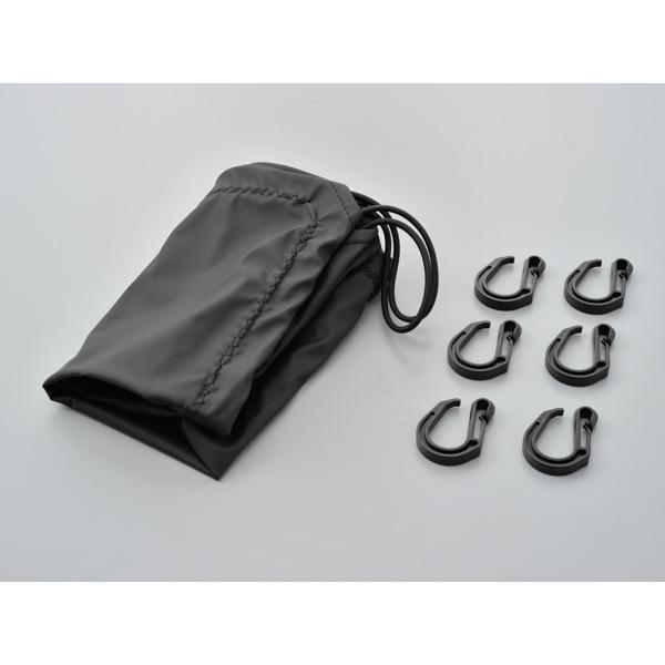 ・ストレッチ生地で荷物にフィット！・防水性があるストレッチ生地にするなど、各部を見直しました。・生地タイプだから、荷物が目立たない。・小さな荷物も飛び出しにくい。・防水生地だから荷物がぬれにくい。・薄生地だからコンパクトにたためます。・2か...