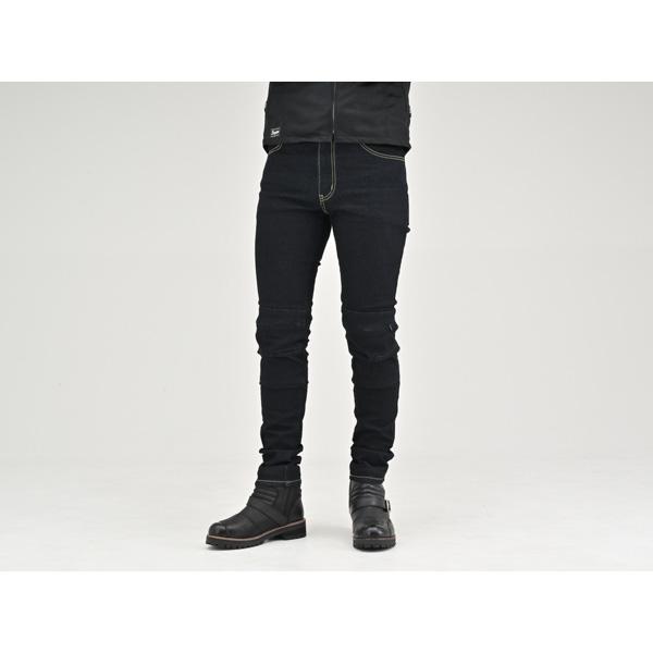 商品説明13ozのストレッチ生地を採用した伸縮性に優れ、動きやすさ快適さ重視のジーンズ。膝プロテクターポケットは外側に設置し、足の入れやすさ、履きやすさとプロテクターの外しやすさを重視しました。ポケットと股下に当て布をつけ、シートとの擦れを...