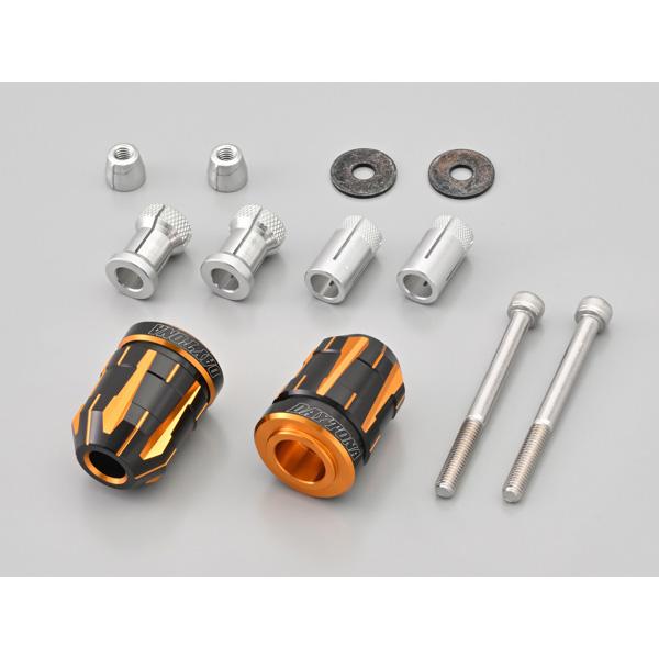 商品説明アルミの無垢素材から繊細で丁寧な加工で削り出し、2色のコントラストがきわだつデュアルアルマイトで仕上げました。「スクラッチ」にエッジを効かせ幾何学模様にモディファイ。一部のSUZUKI車や市販品に多い中空パイプハンドル、エンド貫通タ...