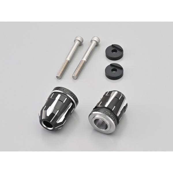 商品説明アルミの無垢素材から繊細で丁寧な加工で削り出し、2色のコントラストがきわだつデュアルアルマイトで仕上げました。「スクラッチ」にエッジを効かせ幾何学模様にモディファイ。mlボルトで固定されているYAmlHA車の純正ハンドルに対応してい...